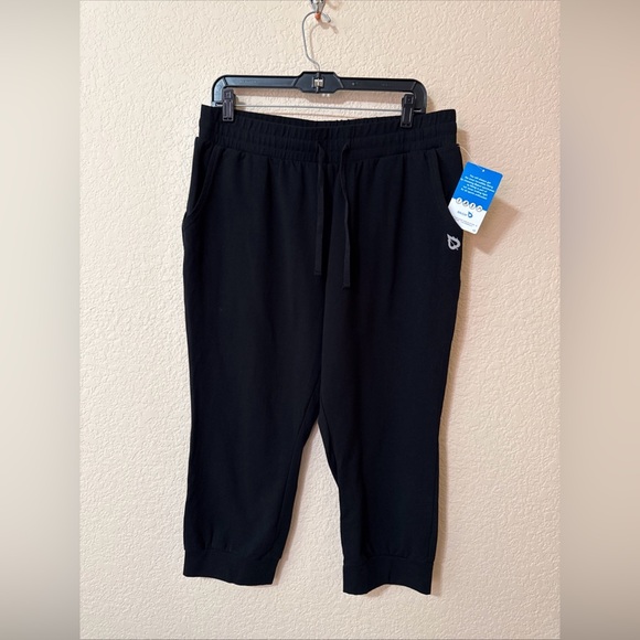 Baleaf | Pants & Jumpsuits | Nwt Baleaf Womens Activewear Capri Jogger ...